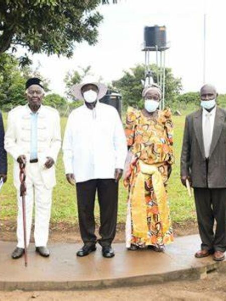 Radio Apac - Dwon Alongo